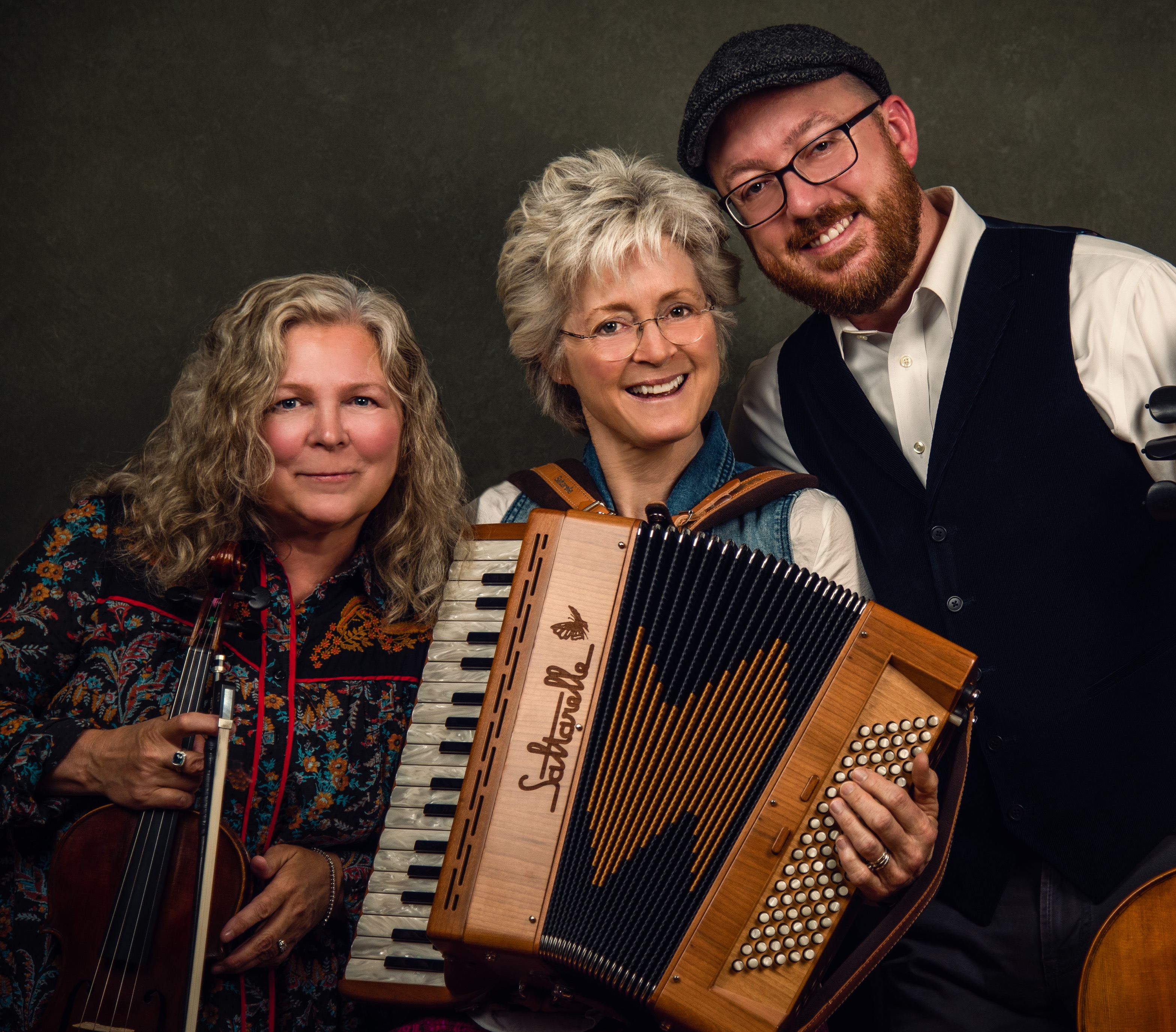 Dashing Rock Celtic Trio – Timeless Celtic Melodies Reimagined